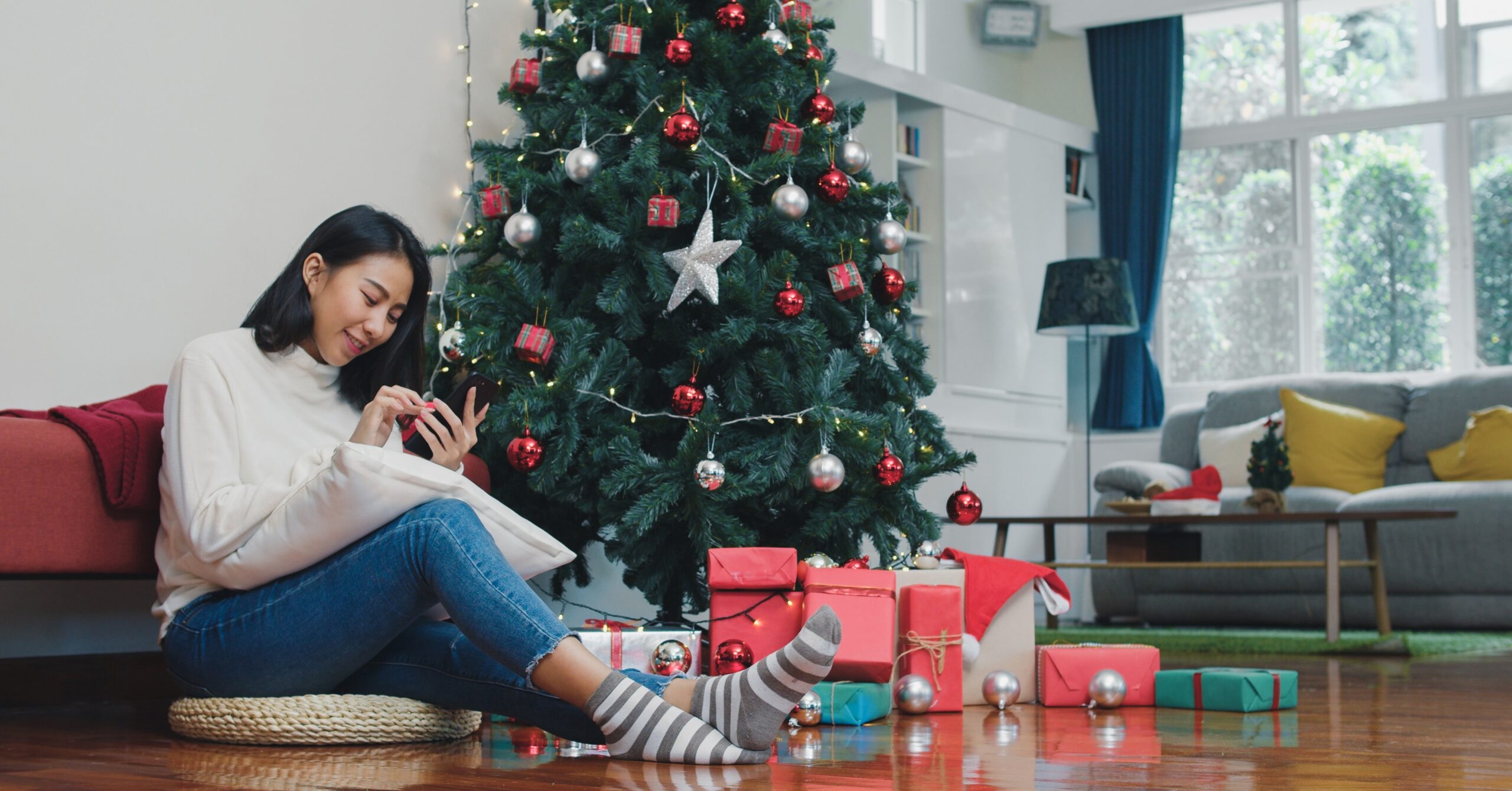 Everyone’s Finding A Plus-One For End-Of-Year Parties But Here’s Why I ...
